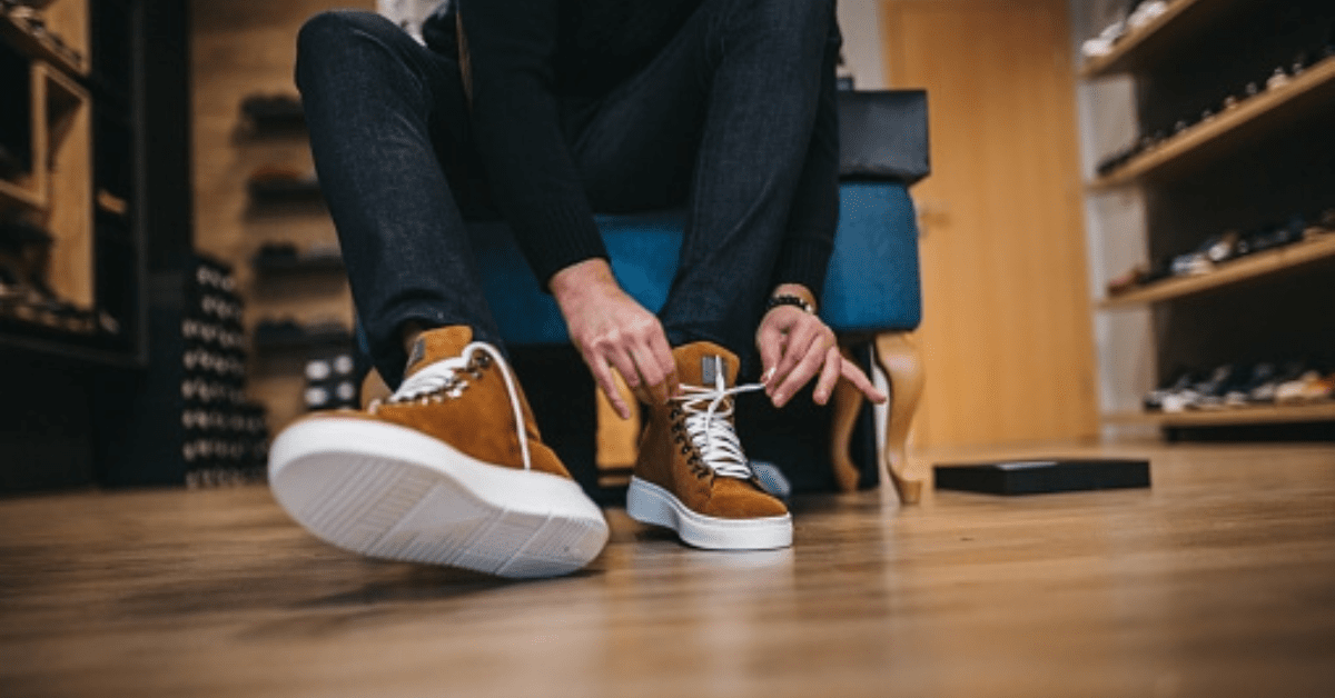 A Helpful Guide On How To Uncrease Shoes in 2026